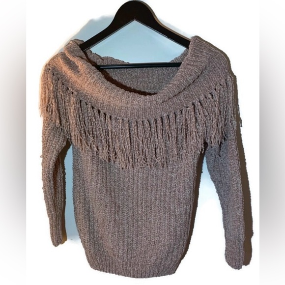 HYFVE | Sweaters | Hyfve Off Shoulder Sweater Pink Fringe Small Nwt ...